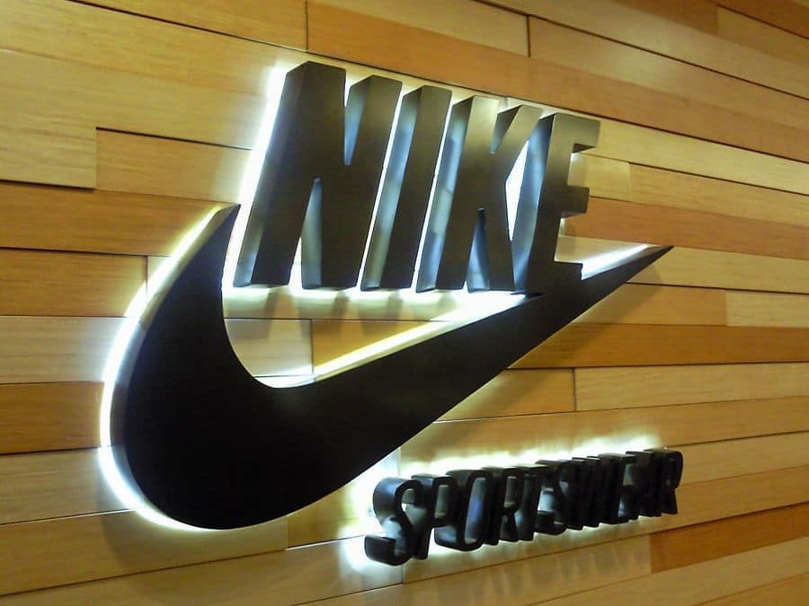 CORPOREOS CON LUZ - Signo - Corpóreas, Carteles y Gráfica